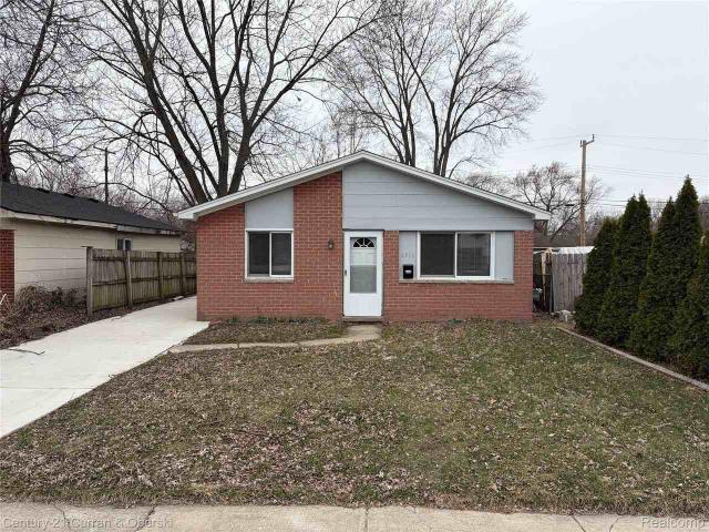 3 Bedroom Home for Rent at 6516 Oak St, Taylor, MI 48180 Taylor
