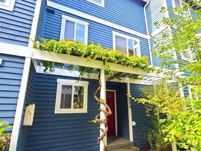 3 Bedroom Home for Rent at 6527 35th Ave Ne, Seattle, WA 98115 Ravenna