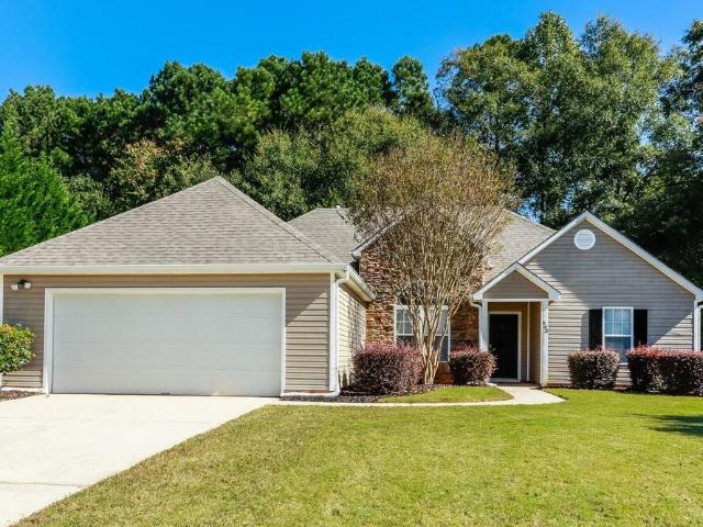 3 Bedroom Home for Rent at 663 Stonecrest Dr, Loganville, GA 30052
