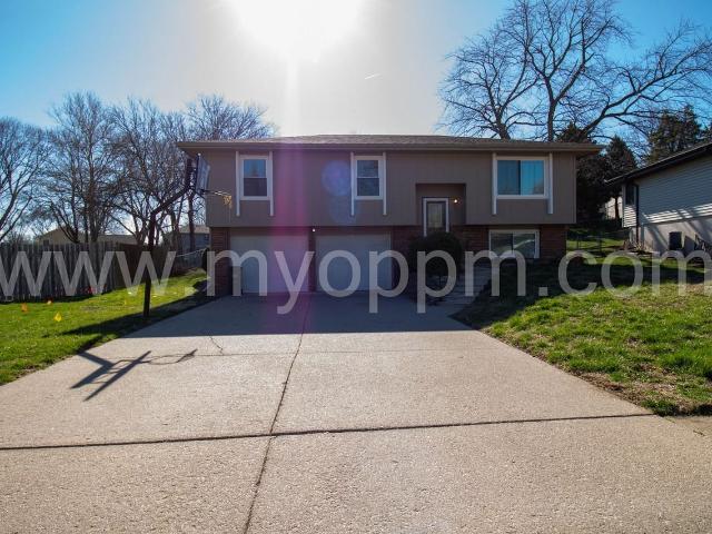 3 Bedroom Home for Rent at 6711 S 75th Ave, Omaha, NE 68127