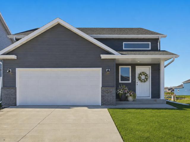 3 Bedroom Home for Rent at 6713 Samuel Dr, Horace, ND 58047