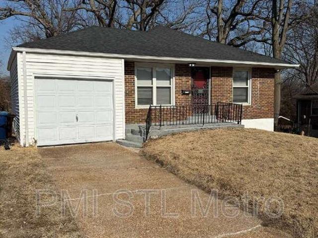3 Bedroom Home for Rent at 6737 Kenwood Dr, Northwoods, MO 63121 Northwoods