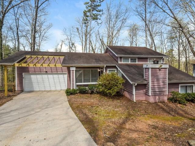 3 Bedroom Home for Rent at 6804 Knollwood Dr, Douglasville, GA 30135