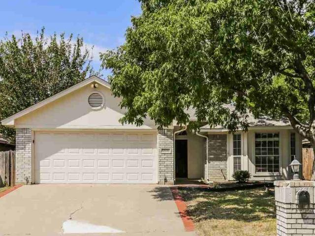 3 Bedroom Home for Rent at 6841 Black Wing Dr, Fort Worth, TX 76137 Summerfields