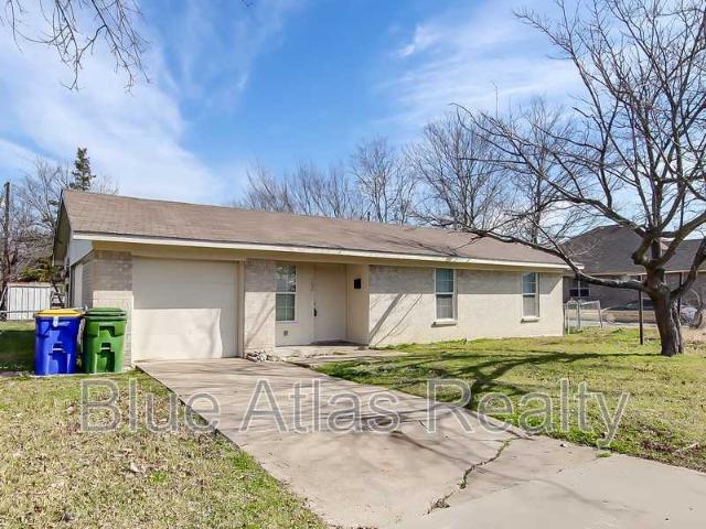 3 Bedroom Home for Rent at 702 Catherine Ln, Seagoville, TX 75159