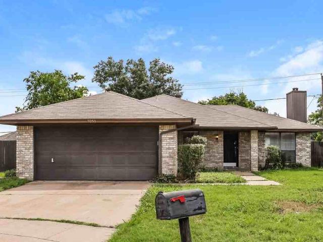 3 Bedroom Home for Rent at 7051 S Meadow Dr E, Fort Worth, TX 76133 South Meadows Crossing