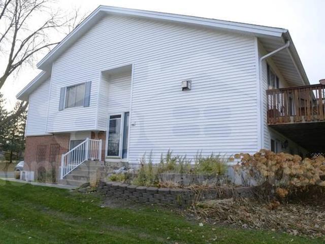 3 Bedroom Home for Rent at 710 E 143rd St, Burnsville, MN 55337 Wood Park