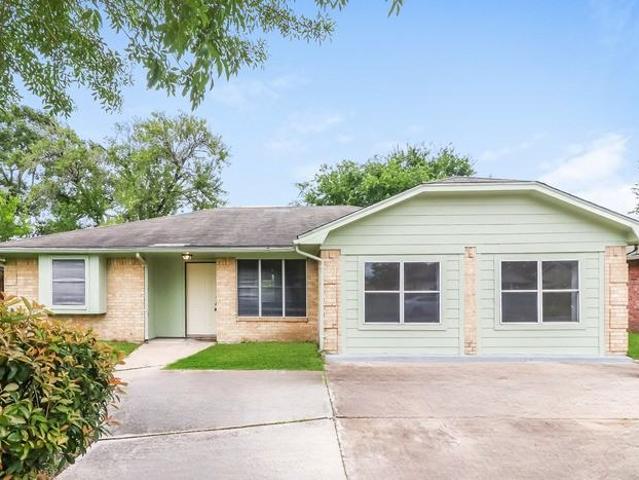3 Bedroom Home for Rent at 7126 Kings Dr, Baytown, TX 77521