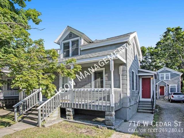 3 Bedroom Home for Rent at 716 W Cedar St #716WCEDARS, Kalamazoo, MI 49007 Vine