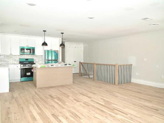 3 Bedroom Home for Rent at 717 North 8th Street #2, Newark, NJ 07107 Upper Roseville