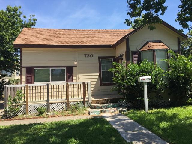 3 Bedroom Home for Rent at 720 4th Ave N, Texas City, TX 77590