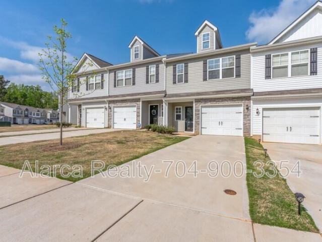 3 Bedroom Home for Rent at 7213 Somerford Rd, Charlotte, NC 28215 Silverwood