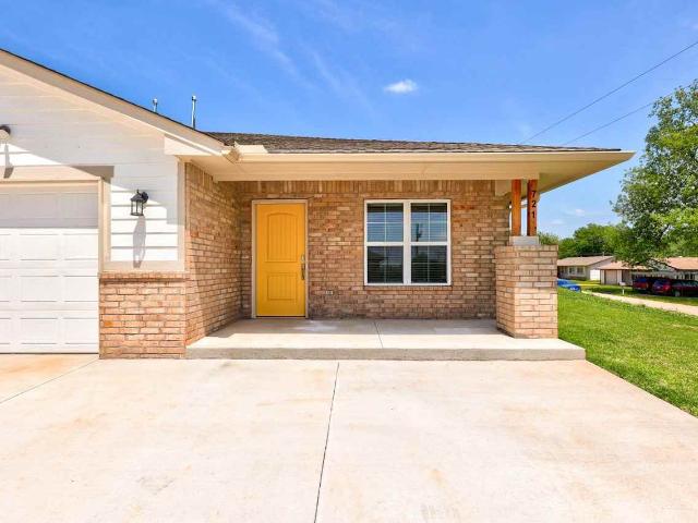 3 Bedroom Home for Rent at 721 League Cir, Noble, OK 73068