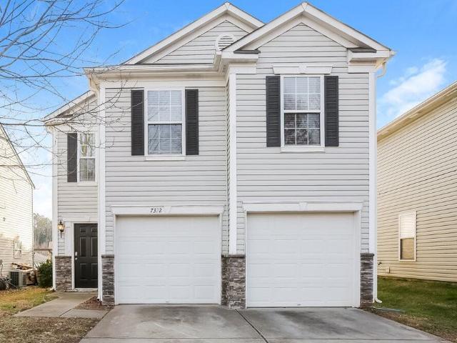 3 Bedroom Home for Rent at 7322 Fox Point Dr, Charlotte, NC 28269 West Sugar Creek