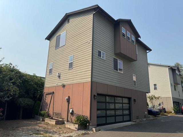 3 Bedroom Home for Rent at 733 106th Pl Sw, Everett, WA 98204 Everett Mall South