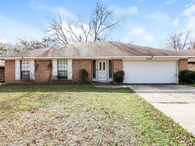 3 Bedroom Home for Rent at 7528 Beckwood Dr, Fort Worth, TX 76112 Handley