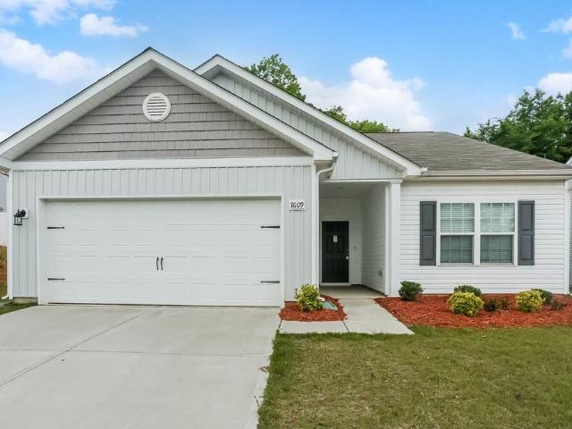 3 Bedroom Home for Rent at 7609 Malden Park Dr, Charlotte, NC 28215 Silverwood