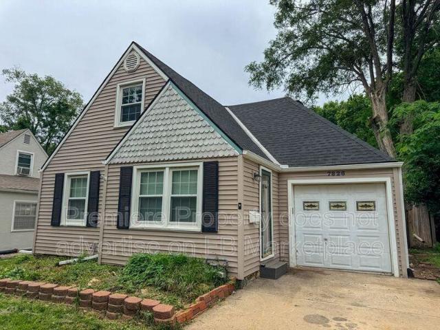 3 Bedroom Home for Rent at 7826 Summit St, Kansas City, MO 64114 Waldo