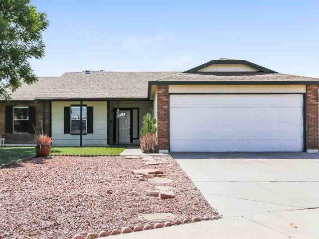 3 Bedroom Home for Rent at 8032 W Tuckey Ln, Glendale, AZ 85303