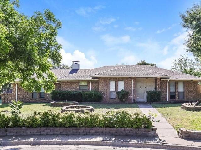 3 Bedroom Home for Rent at 806 Cherlynne Dr, Cedar Hill, TX 75104