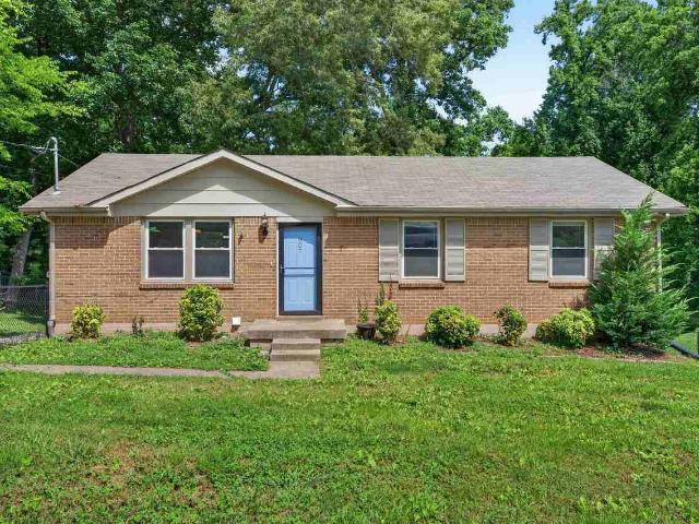 3 Bedroom Home for Rent at 807 Pollard Rd, Clarksville, TN 37042