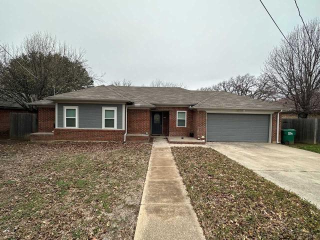 3 Bedroom Home for Rent at 809 Audra Ln, Denton, TX 76209