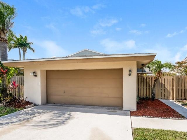 3 Bedroom Home for Rent at 80 Baytree Cir, Boynton Beach, FL 33436 Meadows