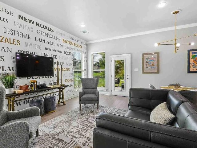 3 Bedroom Home for Rent at 8116 Village Lake Ave, Baton Rouge, LA 70820 Highlands Perkins