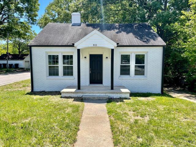 3 Bedroom Home for Rent at 811 Dana Pl, Greensboro, NC 27406 Southmont