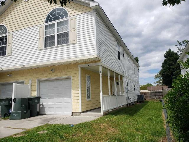 3 Bedroom Home for Rent at 8129 Redmon Rd #B, Norfolk, VA 23518 Camellia Gardens