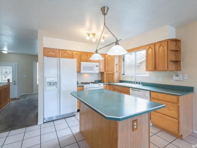 3 Bedroom Home for Rent at 8146 S Angel St, Sandy, UT 84070