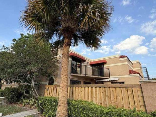 3 Bedroom Home for Rent at 8273 Thames Blvd, Boca Raton, FL 33433