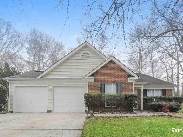 3 Bedroom Home for Rent at 8300 Woodford Bridge Dr, Charlotte, NC 28216 Wedgewood