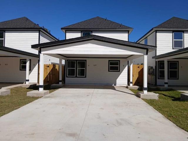 3 Bedroom Home for Rent at 8641 Peachtree Street #B, Houston, TX 77016 Trinity Houston Gardens