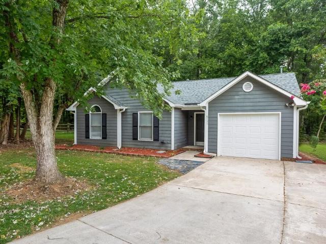 3 Bedroom Home for Rent at 8731 Hornwood Ct, Charlotte, NC 28215 Silverwood