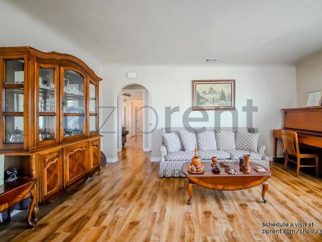 3 Bedroom Home for Rent at 900 E 89th St, Los Angeles, CA 90002 Congress Southeast