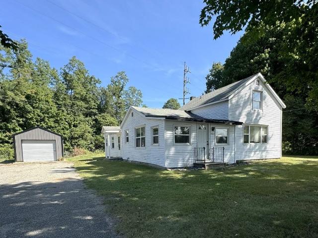 3 Bedroom Home for Rent at 904 E Elkhart St, Bristol, IN 46507
