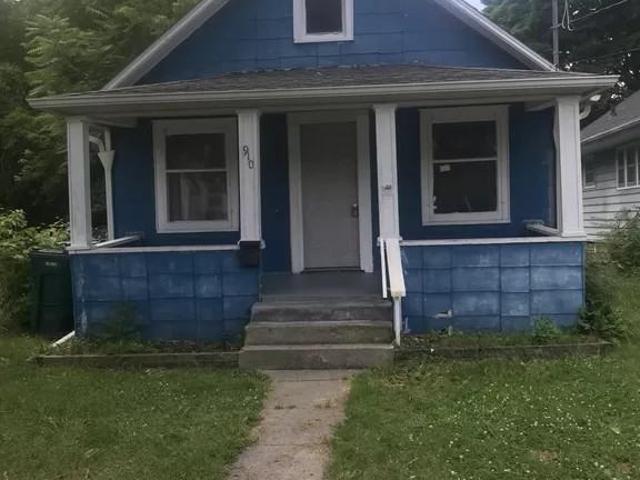3 Bedroom Home for Rent at 910 Dakin Street, Lansing, MI 48912 Potter Walsh