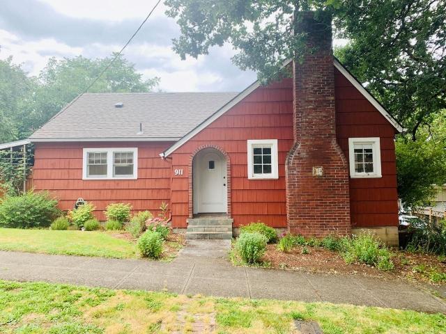 3 Bedroom Home for Rent at 911 Jefferson St, Oregon City, OR 97045 McLoughlin