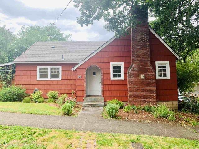 3 Bedroom Home for Rent at 911 Jefferson St, Oregon City, OR 97045 McLoughlin