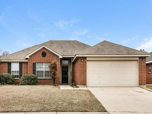 3 Bedroom Home for Rent at 915 Joshua Dr, Burleson, TX 76028