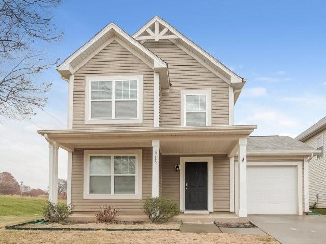3 Bedroom Home for Rent at 916 Harrier Rd, Charlotte, NC 28216 Oakdale South