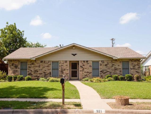 3 Bedroom Home for Rent at 921 Mossvine Dr, Plano, TX 75023 Park Forest