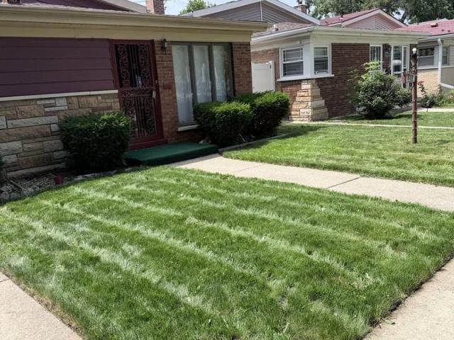 3 Bedroom Home for Rent at 9318 S Lowe Ave, Chicago, IL 60620 Washington Heights