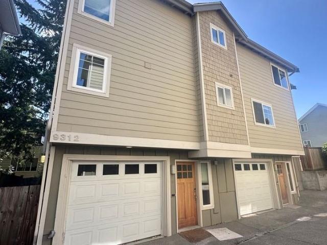 3 Bedroom Home for Rent at 9312B Stone Ave N, Seattle, WA 98103 North College Park