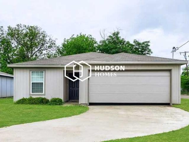 3 Bedroom Home for Rent at 932 Dawson St, Waco, TX 76704 Carver
