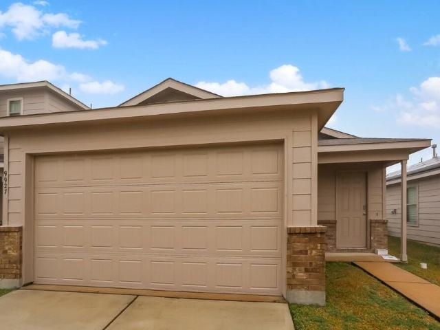 3 Bedroom Home for Rent at 9927 Sanders Rose Ln, Houston, TX 77044