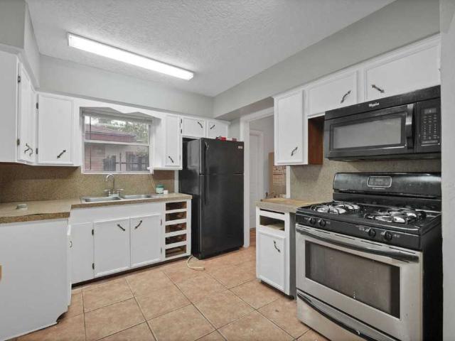 3 Bedroom Home for Rent at 9953 Mango St, Houston, TX 77075 Southbelt Ellington
