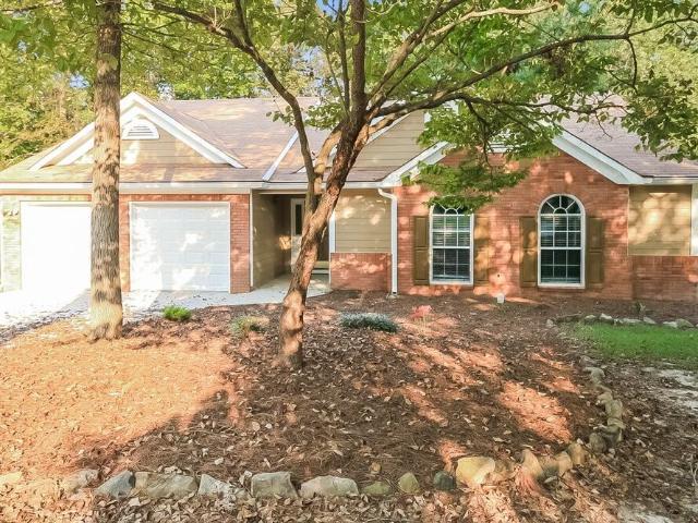 3 Bedroom Home for Rent at 10066 Point View Dr, Jonesboro, GA 30238