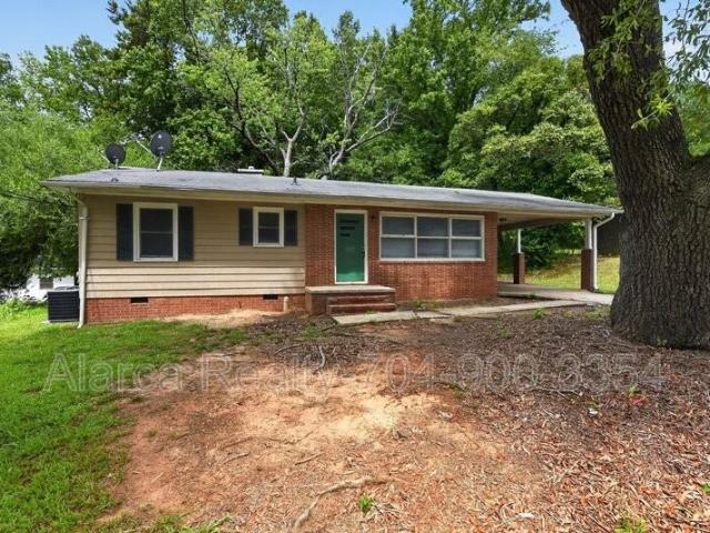 3 Bedroom Home for Rent at 1007 Green Circle Dr, Gastonia, NC 28054